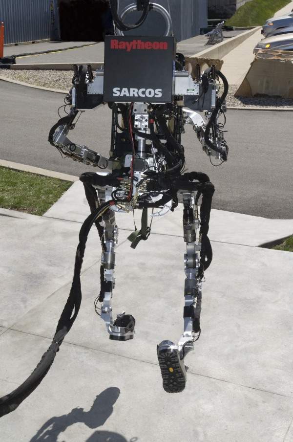 Military exoskeletons uncovered: Ironman suits a concrete possibility ...