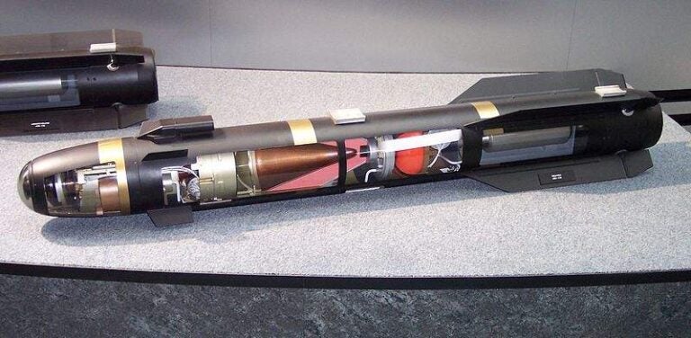 US approves sale of AN/AAR-57A(V)7 CMWS and Hellfire missiles to ...