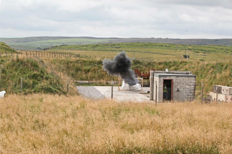 Blast loading: characterising the core of explosions