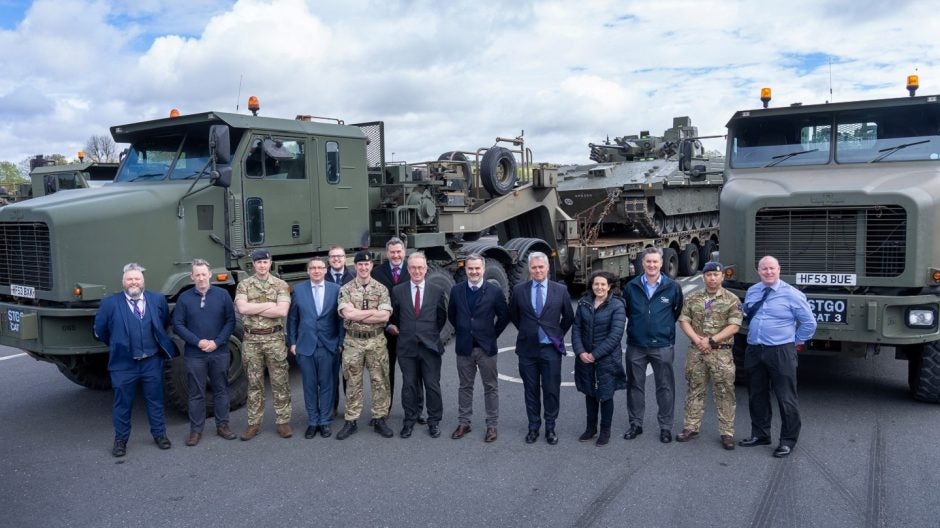 UK contracts KBR for British Army's interim heavy armour mobility ...