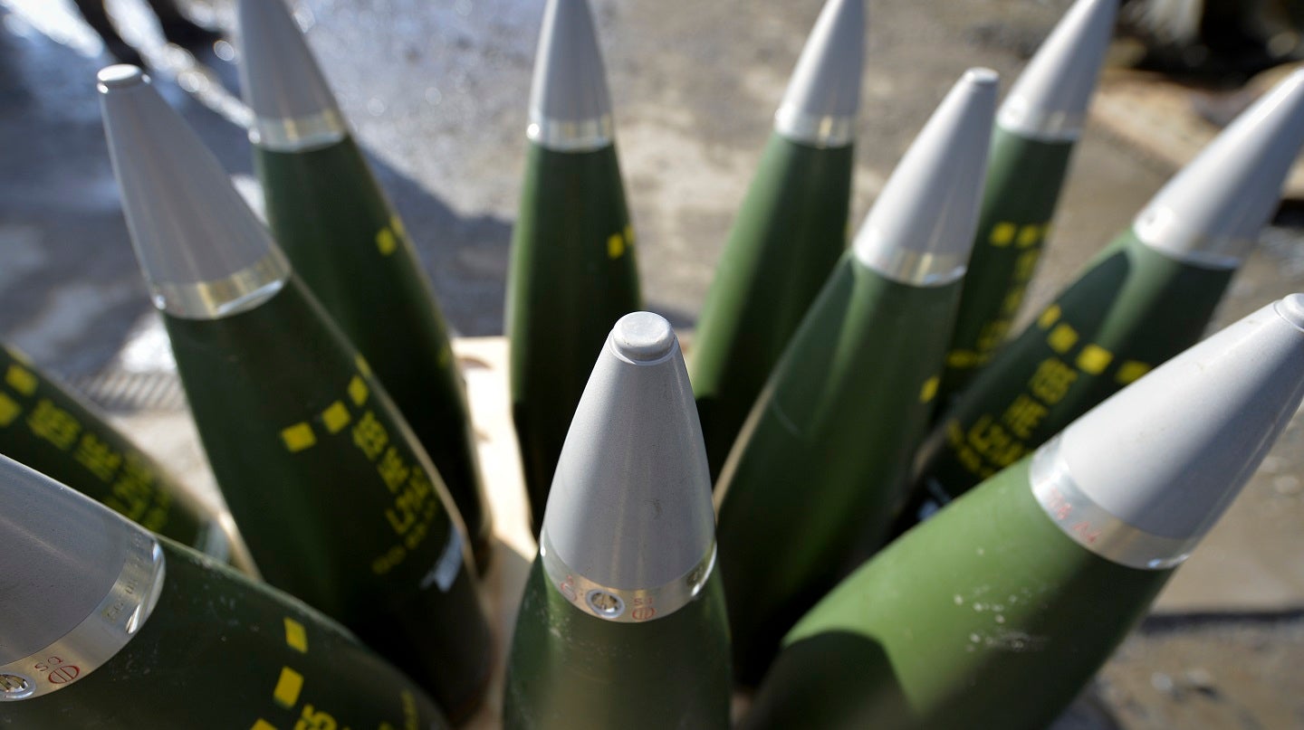 UK has sent 12,000 anti-tank missiles and 400,000 artillery shells to ...