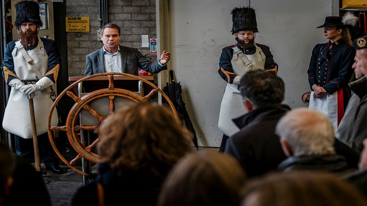 Dutch Army receives first part of IRB pontoon system