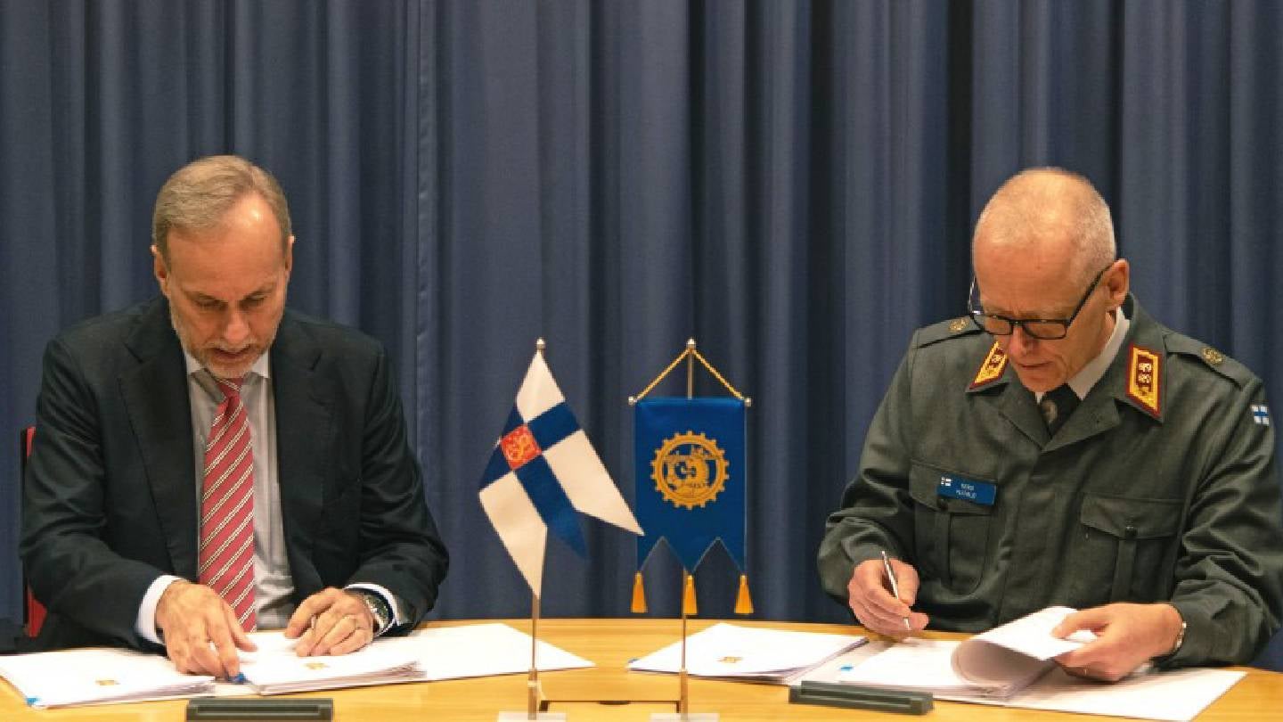 Finnish Defence Forces renews partnership with Patria